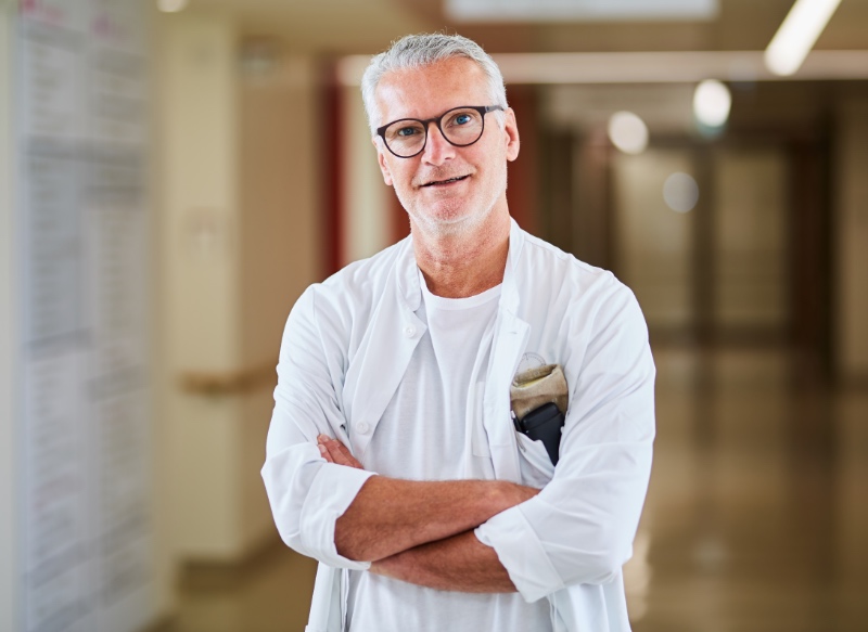 Le Dr Jerry Kieffer est nommé à l’Académie Nationale de Chirurgie ...