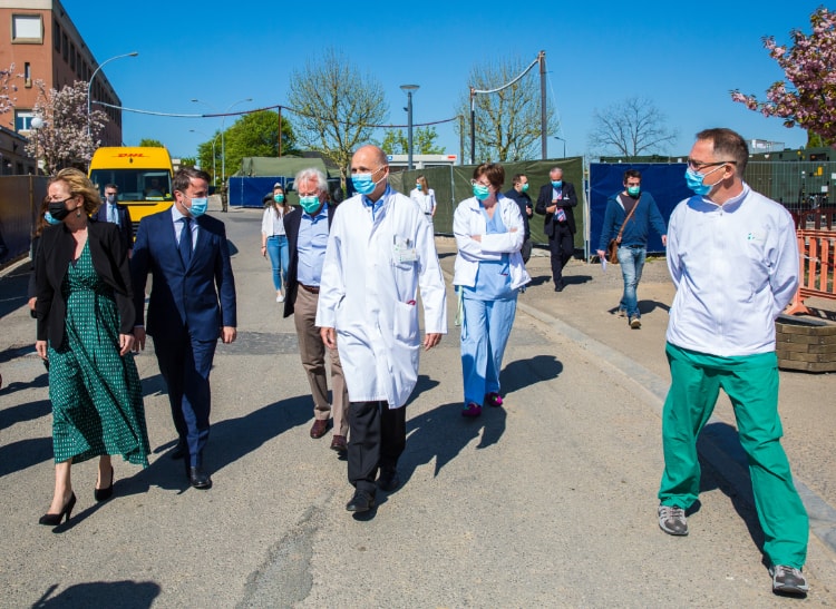 Xavier Bettel et Paulette Lenert visitent le Field Hospital | Kannerklinik Xavier Bettel et Paulette Lenert visitent le Field Hospital | Kannerklinik