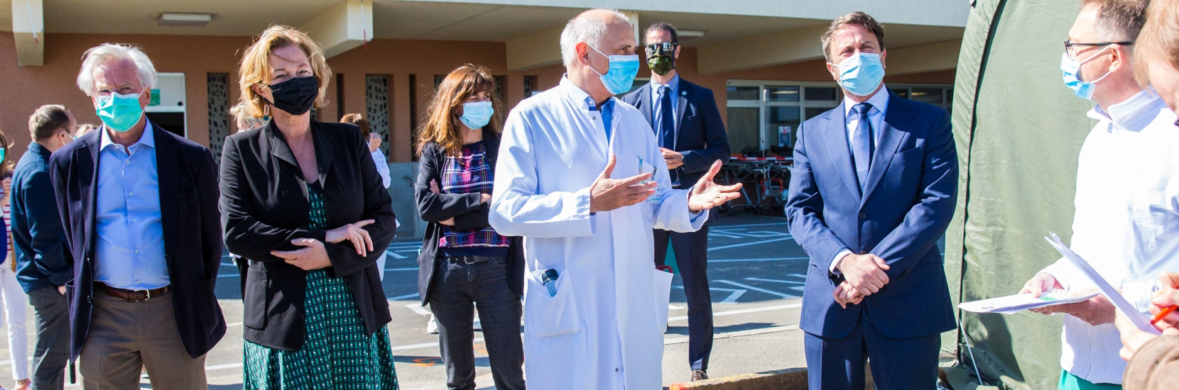 Xavier Bettel et Paulette Lenert visitent le Field Hospital | Kannerklinik Xavier Bettel et Paulette Lenert visitent le Field Hospital | Kannerklinik